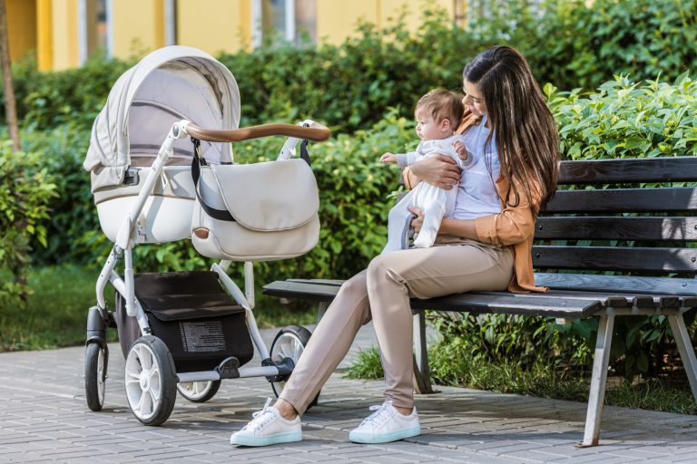 Baby’s day out: Taking your newborn out - Kinedu Blog