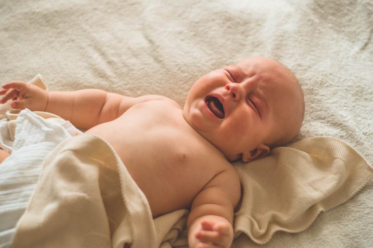 When do babies smile? - Kinedu Blog
